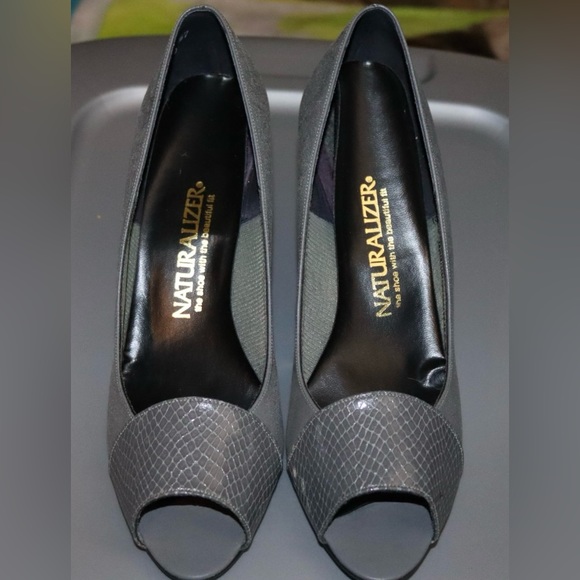 Naturalizer | Shoes | Naturalizer Gray Snake High Heels Size 8 | Poshmark